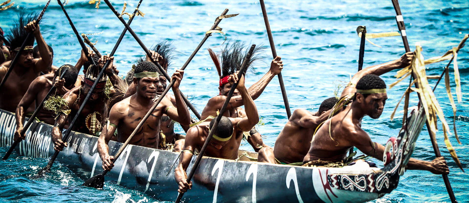 PAPUA NEW GUINEA - Voices on the Wind: 60,000 Years of Culture & Trade