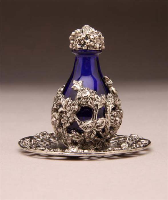 Capturing Scents, Not Tears: Debunking the Myth of Tear Catchers ...