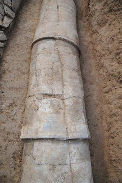 Archaeologists Find 4,000-Year-Old Ceramic Pipe Drainage System in ...