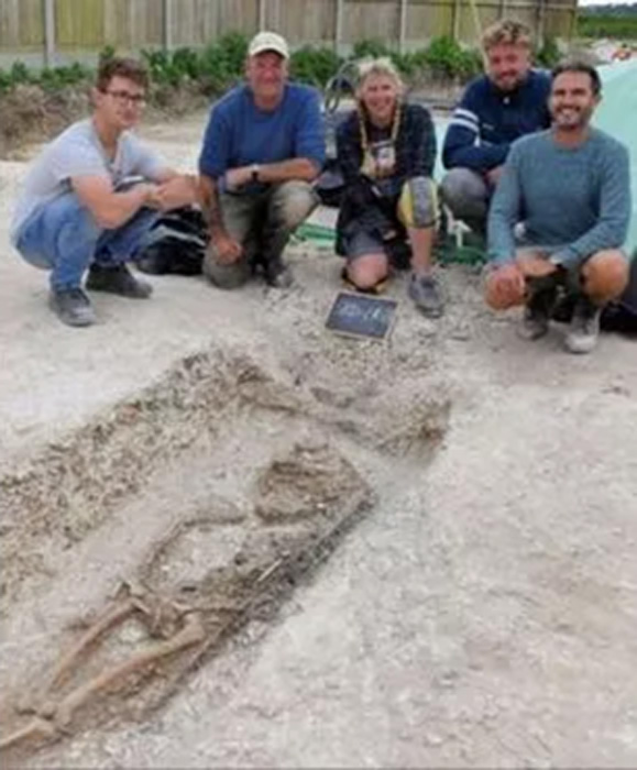 Jute Cemetery Find Yields Evidence of 5th Century English Origins ...