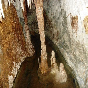 The Hellfire Caves of West Wycombe | Ancient Origins