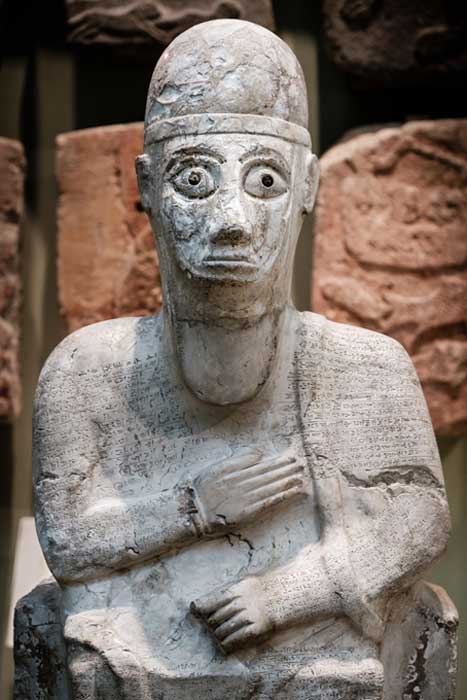 Valuable 3,500-Year-Old Statue of a Syrian Refugee Turned King from ...