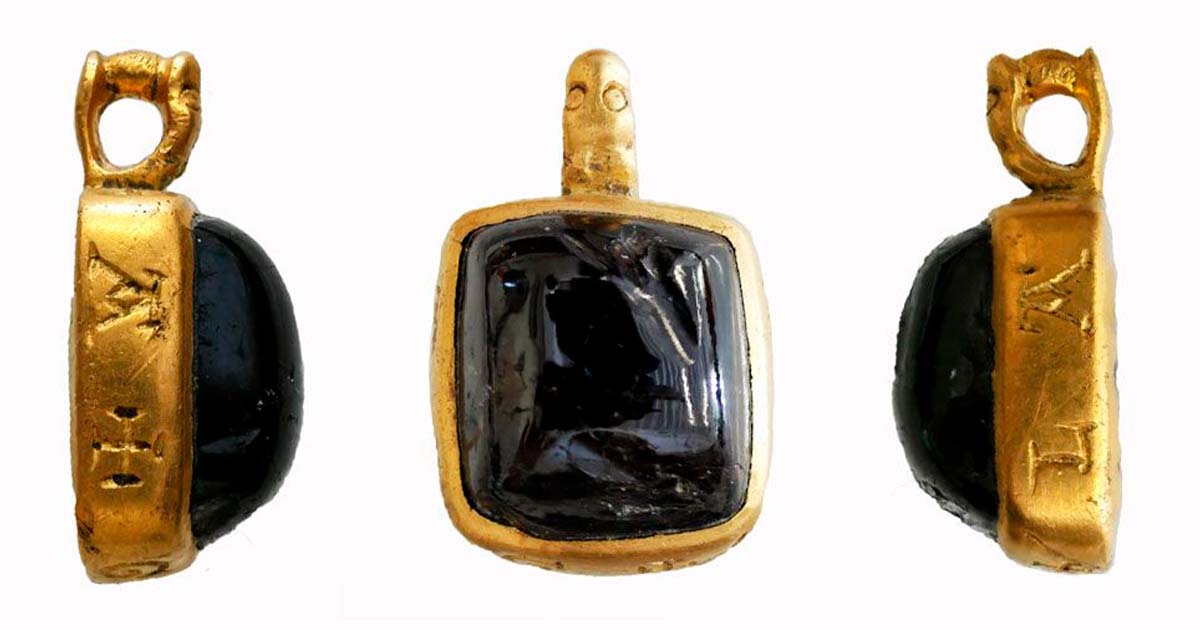 “Magical” Gold Pendant with Hebrew Inscription Discovered in Great Tey ...