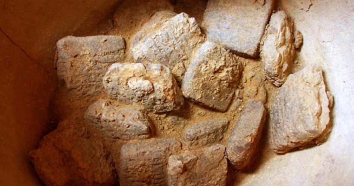 Almost 100 Cuneiform Clay Tablets Unearthed and Archaeologists Cannot ...