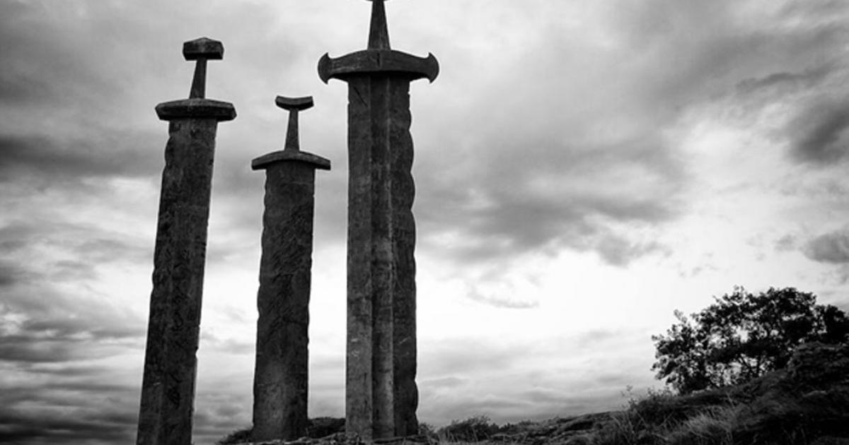 Bronze Swords of Hafrsfjord Tell a Legendary Tale of a Powerful King ...
