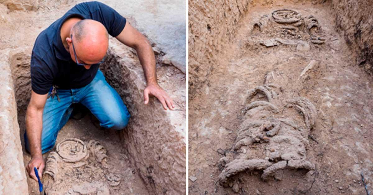 Remains of a Byzantine-era Monk in Chains Excavated in West Bank ...
