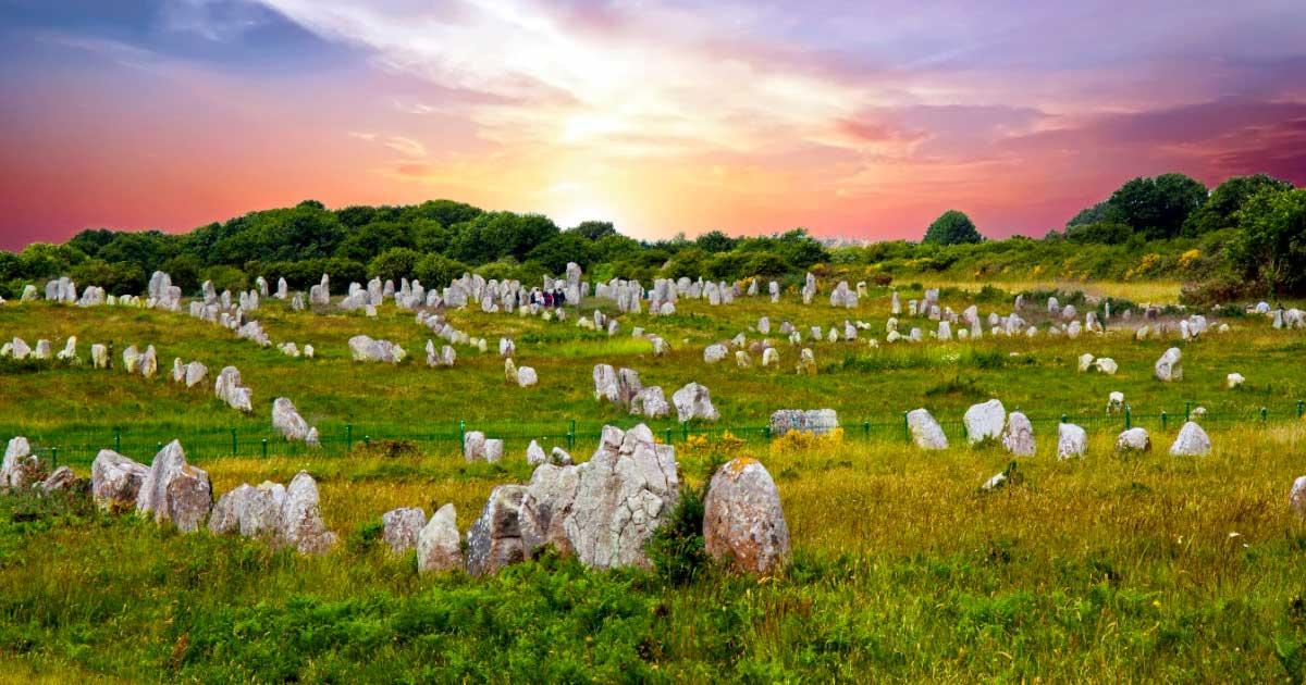 Unraveling the Mystery of the Carnac Stones: An Ancient Puzzle of Epic ...