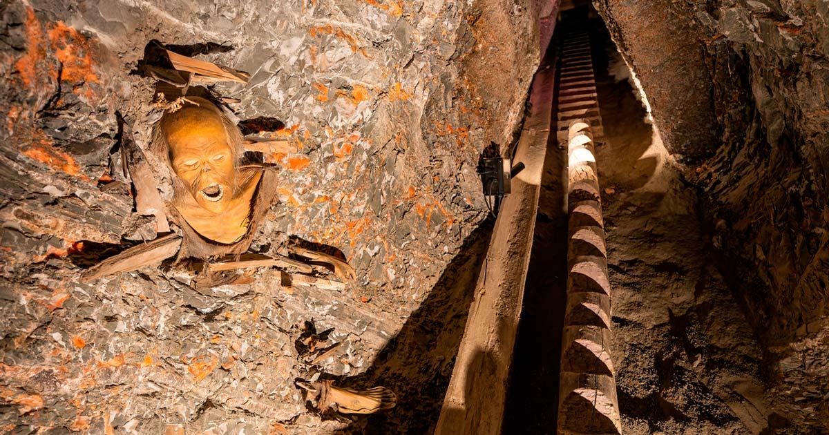 7,000-Year-Old Austrian Salt Mine Holds Bronze Age Secrets (Video ...