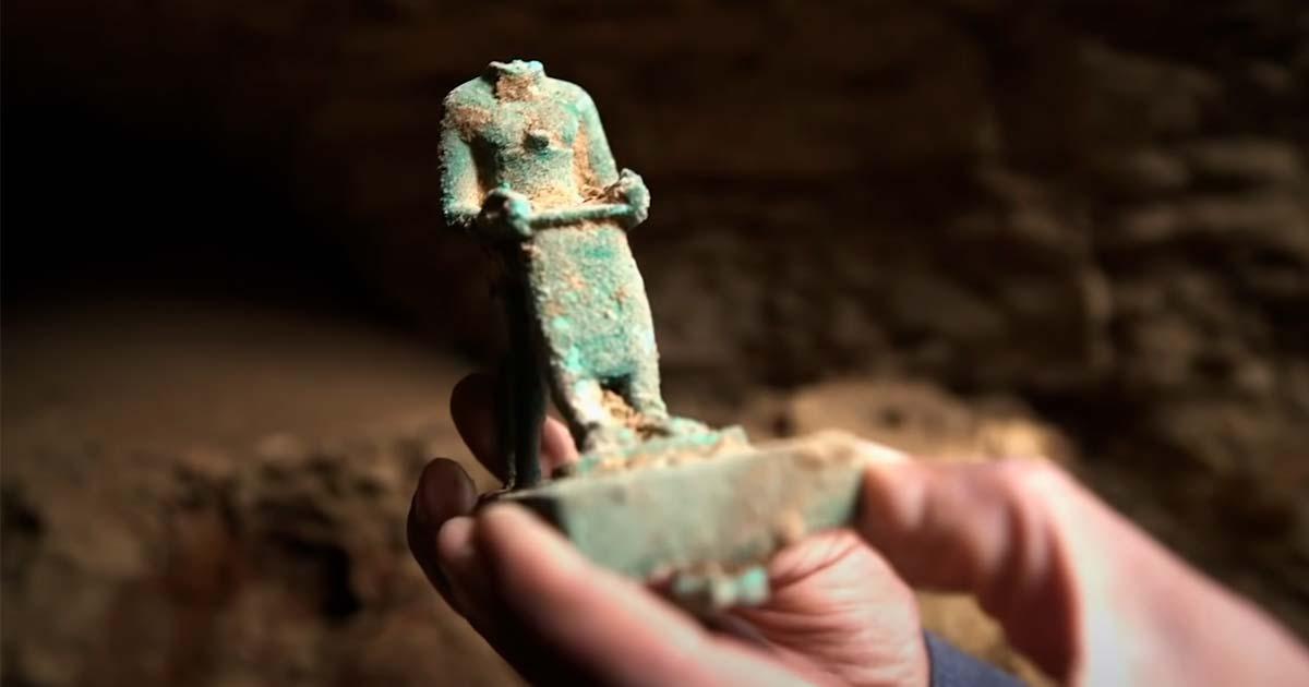 Headless Bronze Statue Connected to Saqqara Pyramid (Video) | Ancient ...