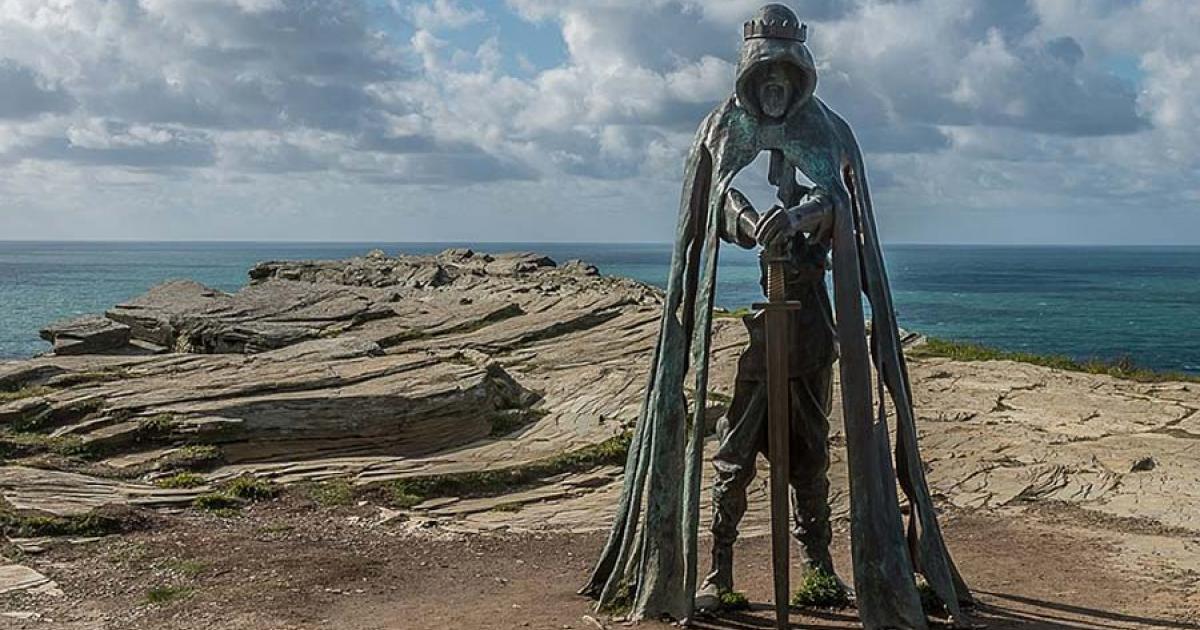 King Arthur: A Very British Messiah? | Ancient Origins