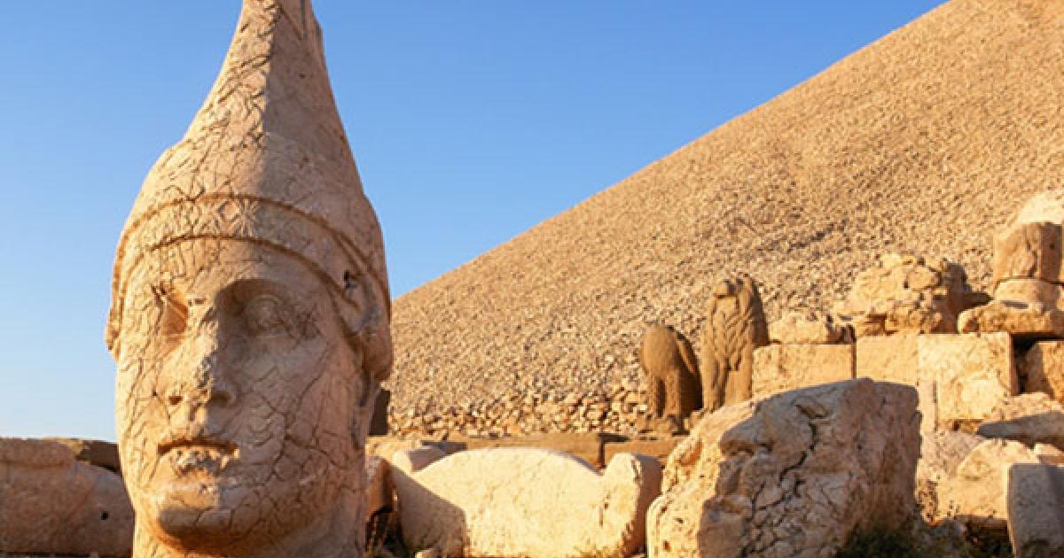 Mount Nemrut and the God King of Commagene | Ancient Origins