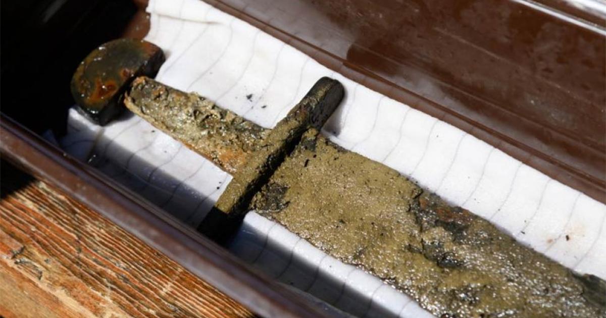 Medieval Sword Found Preserved in Polish Lake is Over 1000 Years Old ...