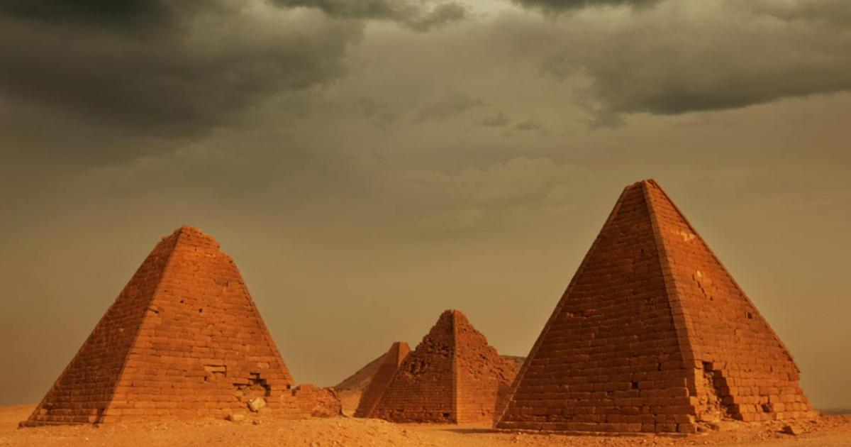 Pyramids of Meroë stand as Last Remnants of a Powerful Civilization ...