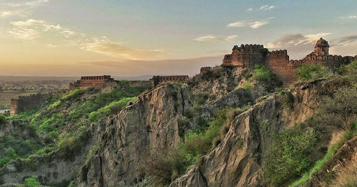 The Perfect Castle? The Indestructible and Unconquered Rohtas Fort ...