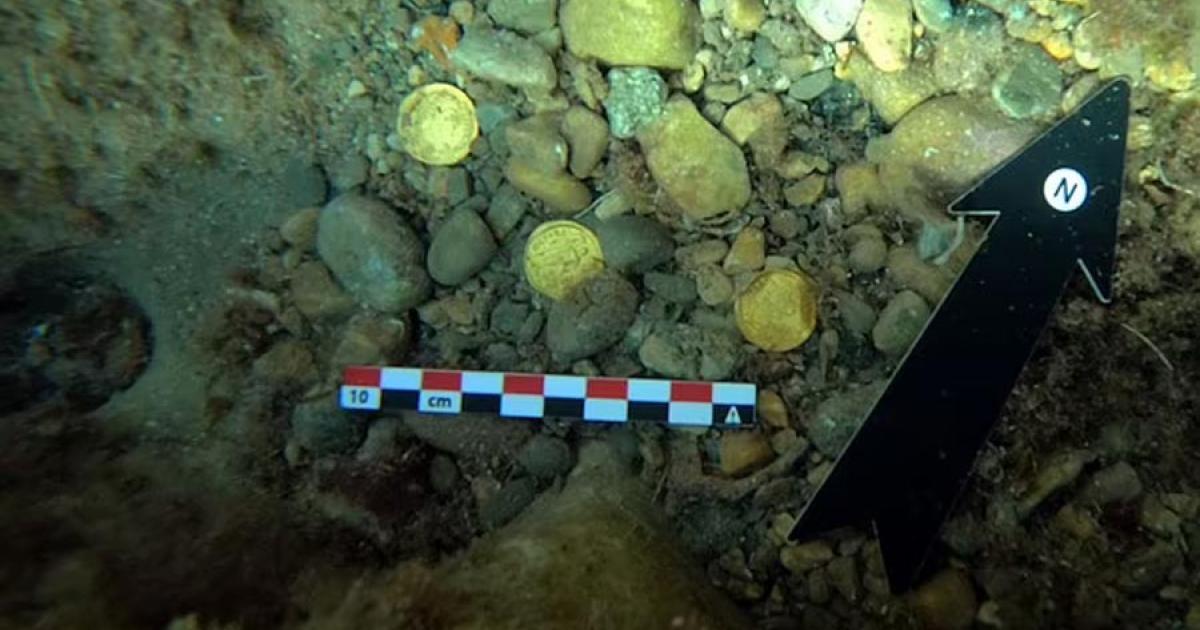 Divers Find Huge 1,500-Year-Old Roman Coin Hoard off The Spanish Coast ...