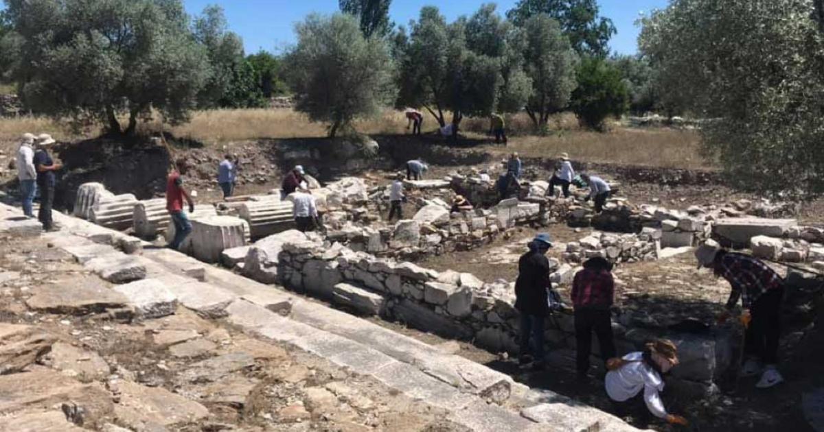 3000-year-old Greek Processional ‘Sacred Road’ Discovered in Turkey ...