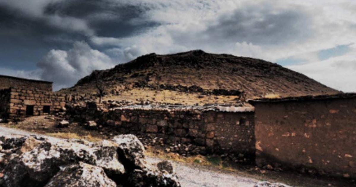 The Celestial Temple of Sogmatar: A Sacred Site Dedicated to Sin and ...