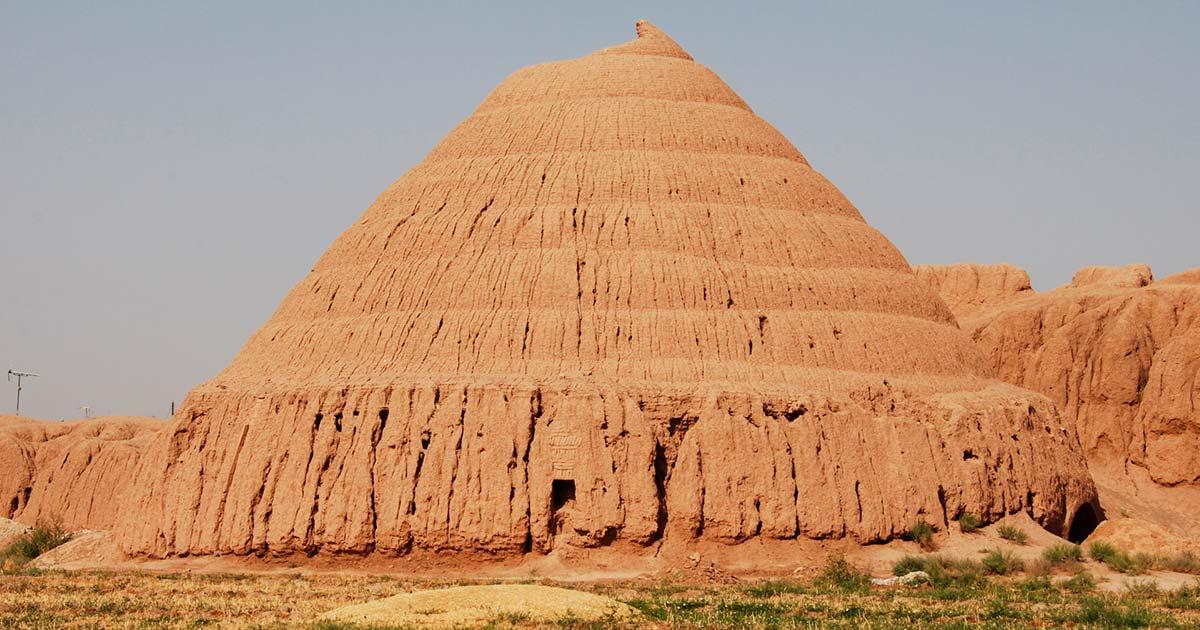 The Yakhchāl: Ancient Ice-Making Machines in the Desert (Video ...