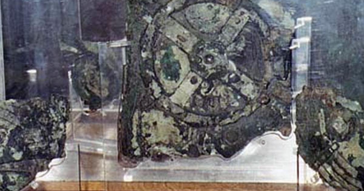 The incredible inner workings of ancient Antikythera mechanism ...