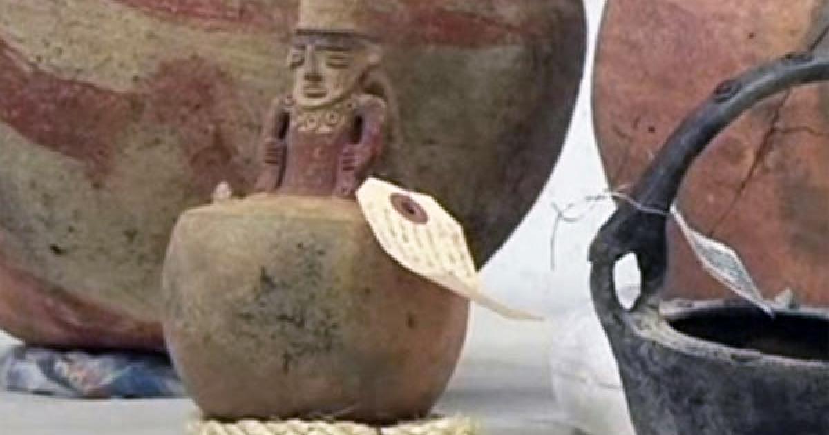 Huge team of archaeologists work to recover treasures from 3000-Year ...