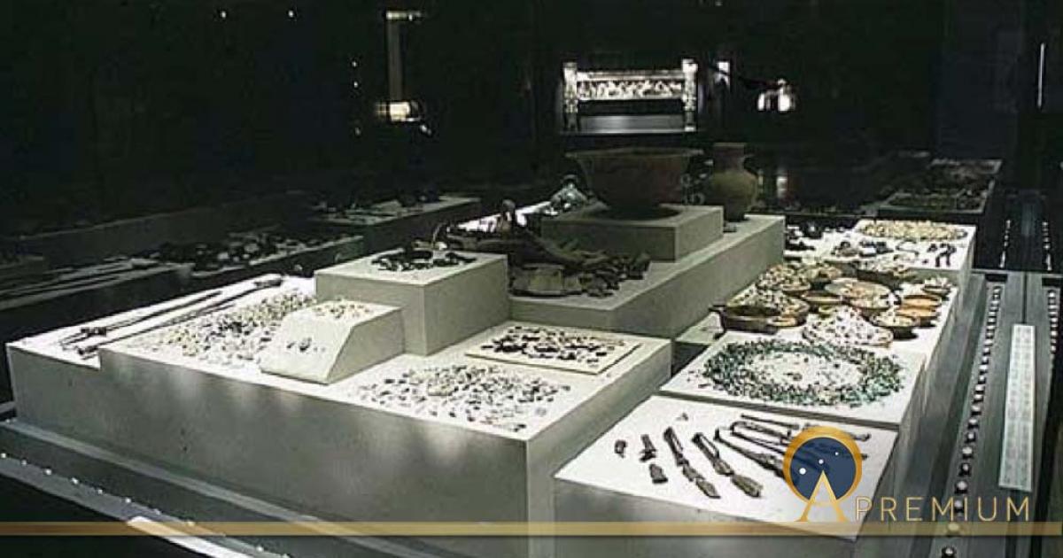 Orphic Masks and Burial Rituals: Unmasking King Philip II of Macedon ...