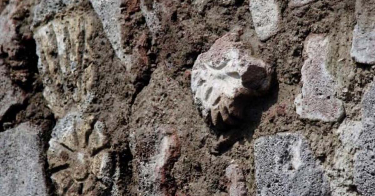 Pre-Hispanic Symbols Found in a Mexican Tunnel Will be Reburied ...