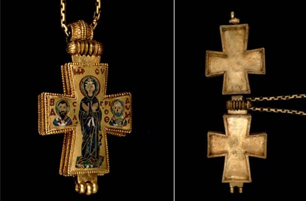 Archaeologists Find ‘World’s First’ Golden Cross, But Will it Contain ...