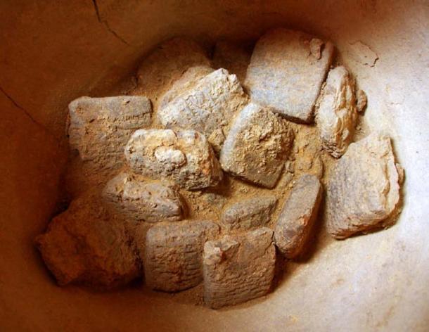 Hoard of Ancient Tablets Found in Iraq Reveal Location of Lost Royal ...