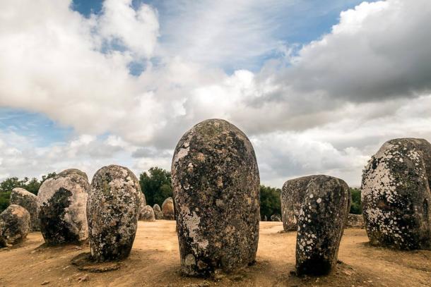 Almendres Cromlech: Rare Twin Megalithic Stone Circles of Portugal ...