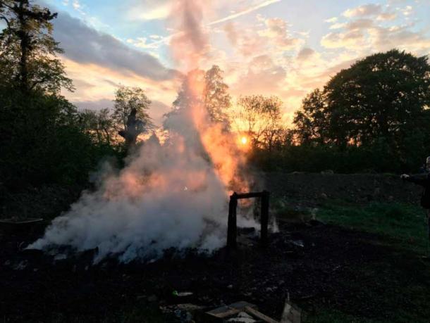 Roundhouse Rises from the Ashes Bringing Medieval Age to Life | Ancient ...