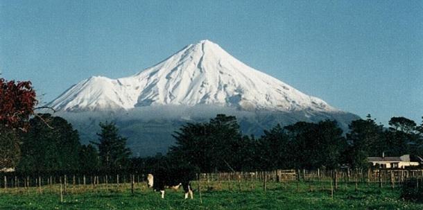 Deadly Volcanoes: The Eruptions that Reshaped the World and Became ...
