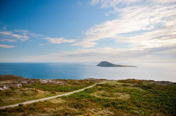 Bardsey Island – A Small Land for 20,000 Holy Souls | Ancient Origins