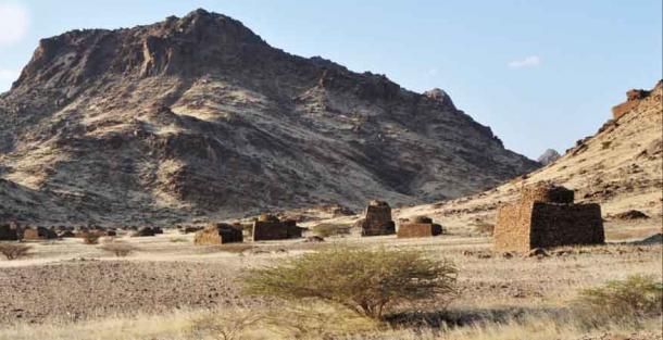 A ‘Galaxy’ of Islamic Burials Exhibits An “As Above, So Below” Concept ...