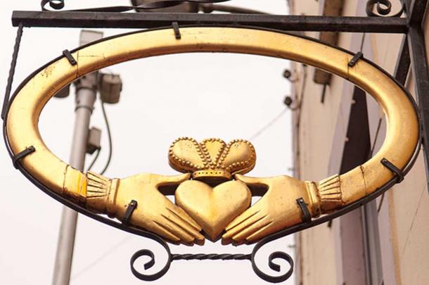 Legendary Claddagh Rings: What are the True Origins of these Symbolic ...