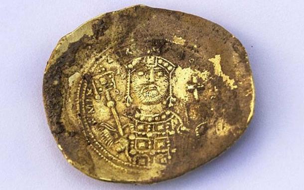 Rare Gold ‘Christian Coins’ Shed Light on the Story of a Crusader ...