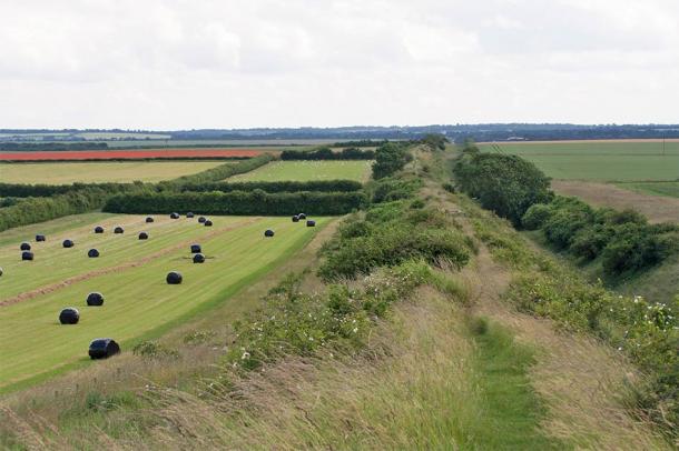 Stunning ‘Devil’s Dyke’ Under Threat in Britain | Ancient Origins