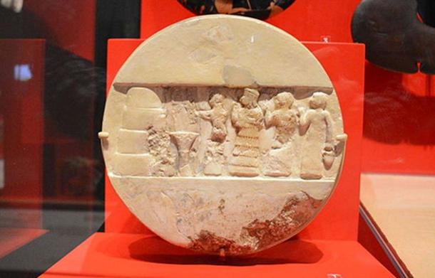 Enheduanna: High Priestess of the Moon and the First Known Author ...