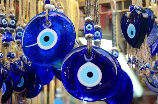 10 Spine-Chilling Ancient Superstitions and Their Origins | Ancient Origins
