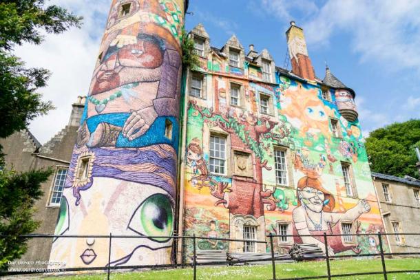 Why is the 13th Century Kelburn Castle covered in Colorful Graffiti ...