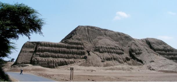 1,000-Year-Old Textiles Reveal How Moche Culture Survived in the Andes ...