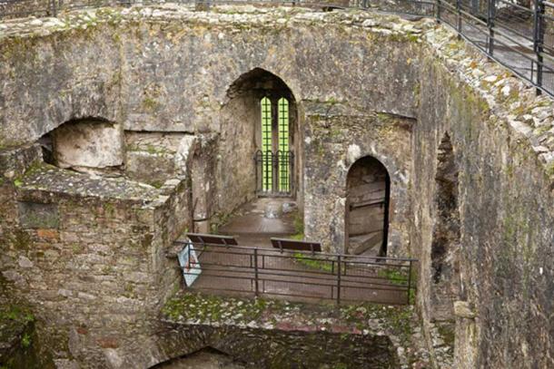 Blarney Castle: 1,000 Years of Dramatic History and THAT Magical Stone ...