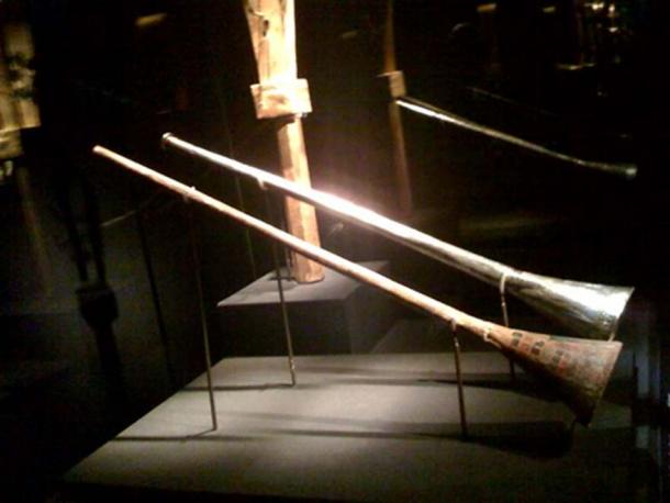 Instruments of Mass Destruction: Do Tutankhamun’s Trumpets Really ...
