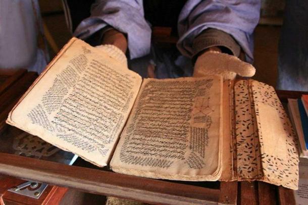 From Tradition to Destruction: The Lost Libraries of Chinguetti ...