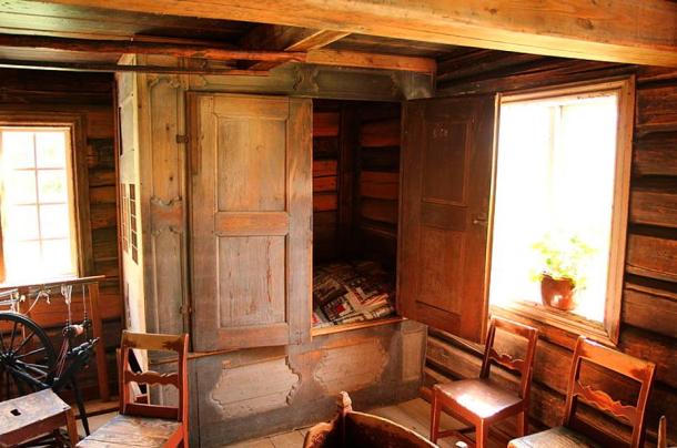 The Medieval Box Bed Returns: Closing Yourself in for a Good Night’s ...