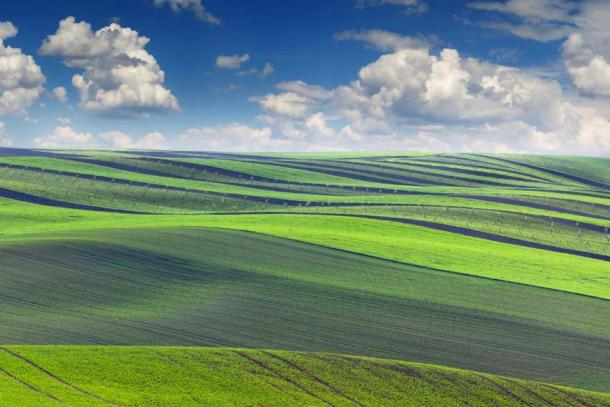 Country House for Sale Lists Big Caveat – Purchaser Must Use Medieval ...