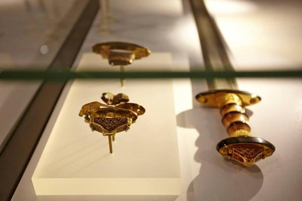 Staffordshire Hoard: The Most Exquisite Anglo-Saxon Gold Collection ...