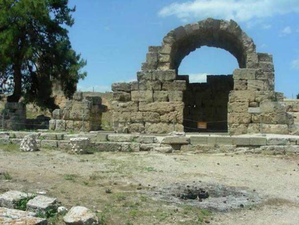 Tracing the Steps of the Apostle Paul Through First Century Corinth ...