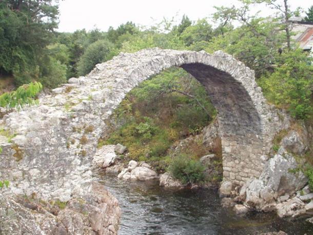 Bridging the Living and the Dead: Scotland's 300-Year-Old Coffin Bridge ...