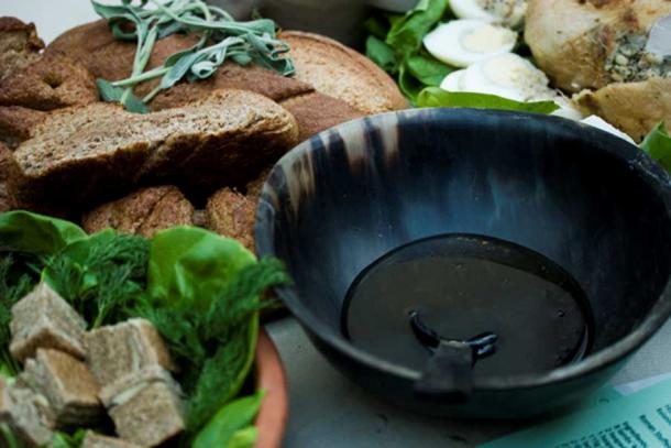 Eating Like a Roman: Healthy Greens, Gritty Bread and Fish Paste – The ...