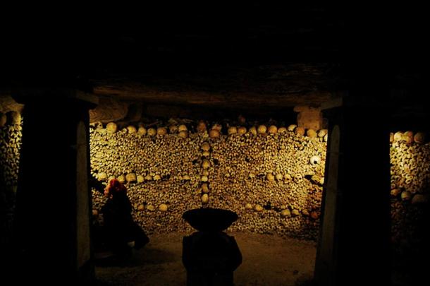 The Dark Underworld of the Paris Catacombs | Ancient Origins